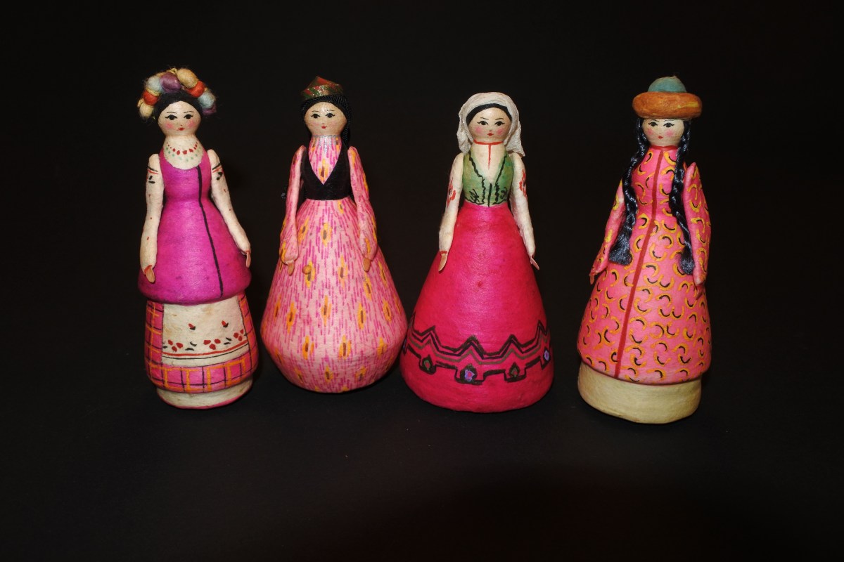 Check out these adorable papier-mâché figures wearing the National ...